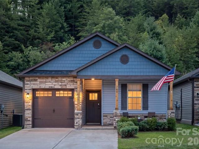 289 Cardwell Ln, Fletcher, NC 28732