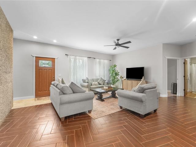 289 Etna Road