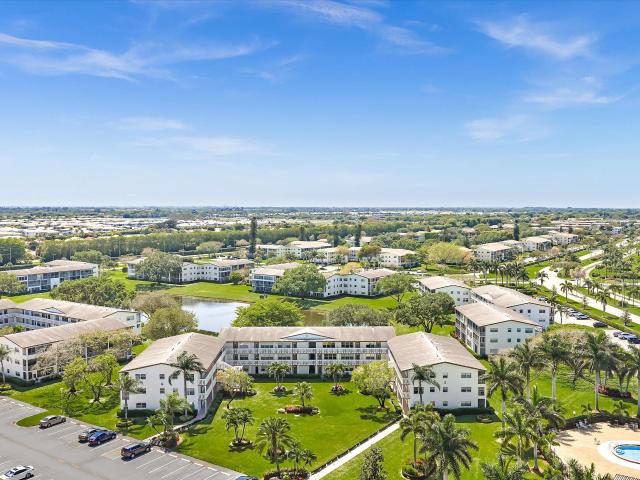 289 Fanshaw Dr, Unit G, Boca Raton, FL 33434 | MLS #B26010 | Compass