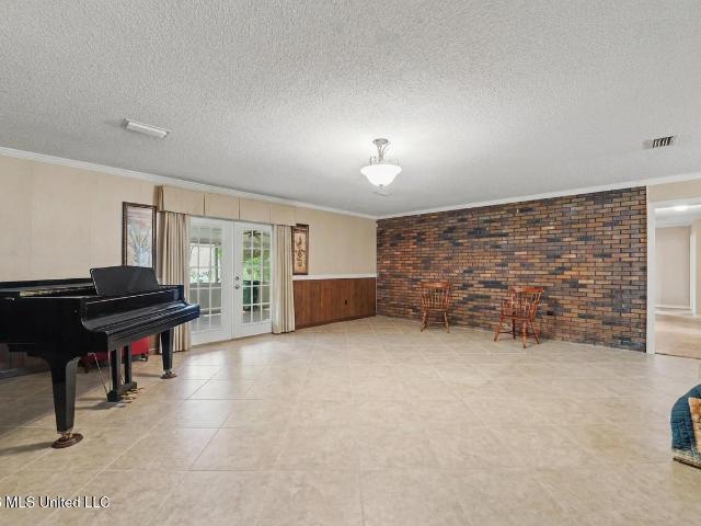289 Holcomb Boulevard