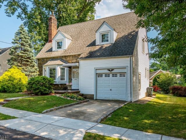 289 Hazel Pl