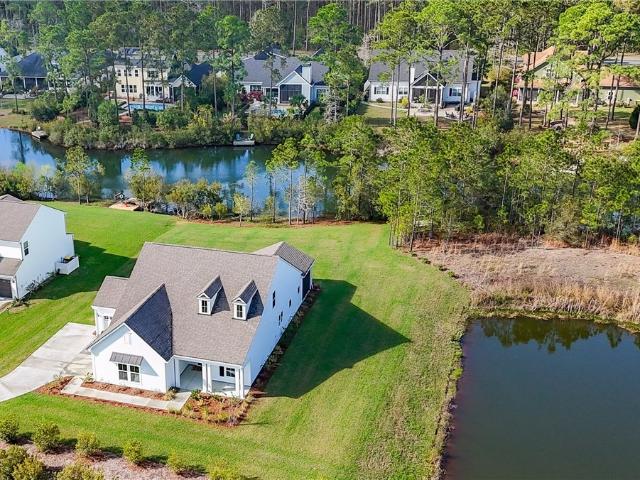 289 Heron Crk Dr, Richmond Hill, GA 31324 | MLS #SA349391 | Compass
