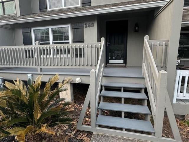 289 Highpoint Drive, 6493, Diamondhead, MS 39525