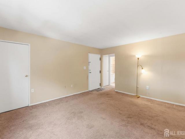 289 Main Street 14M