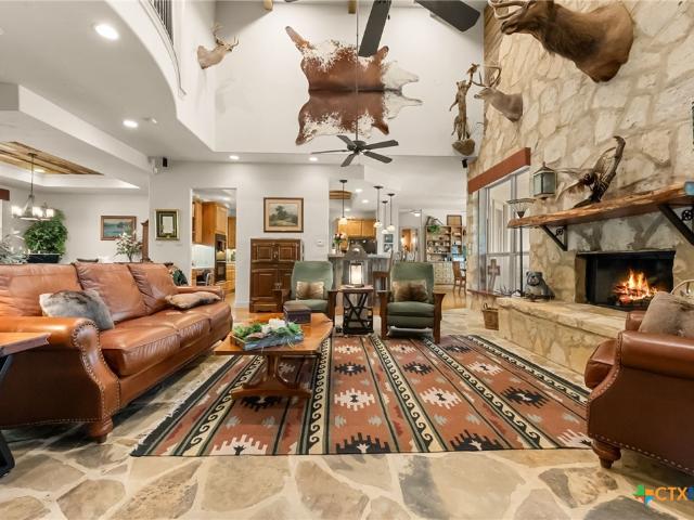 289 Mariposa Loop