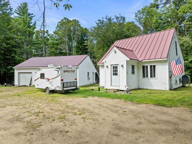 289 Murray Hill Rd, Hill, NH 03243