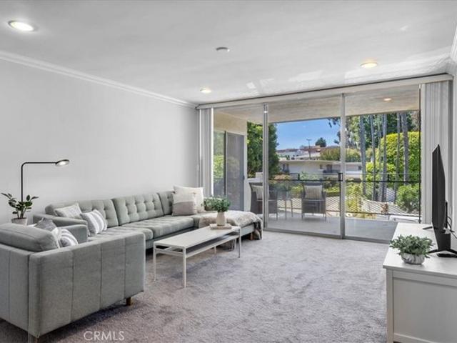 289 S Barrington Ave Unit A203, Los Angeles, CA 90049