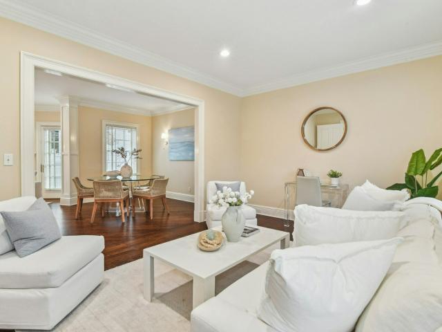 289 Park Street, New Canaan, United States, CT
