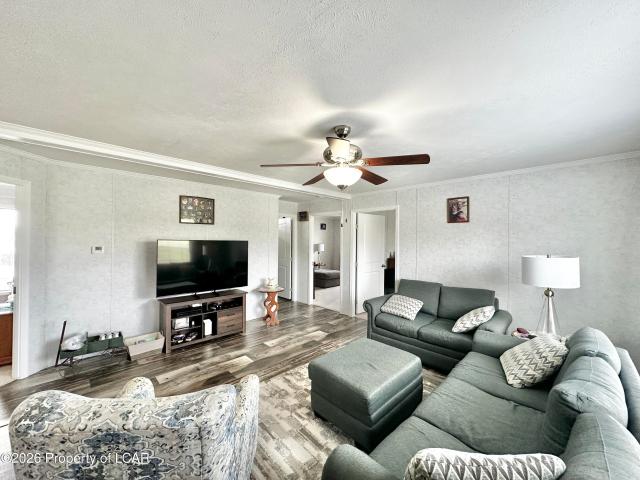 289 W Park Drive