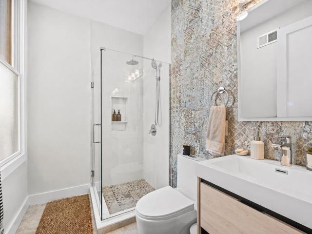 289 Webster Ave # 1a