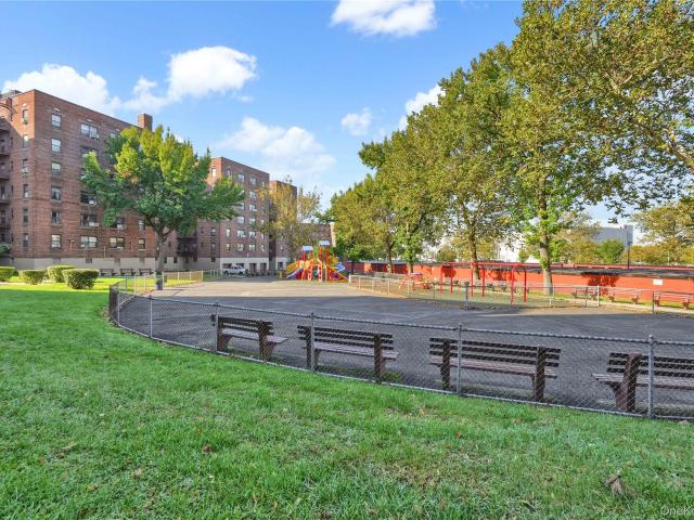 28 08 st Street 1A