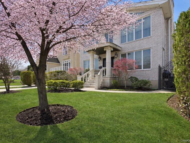 28 14 th Street | Compass