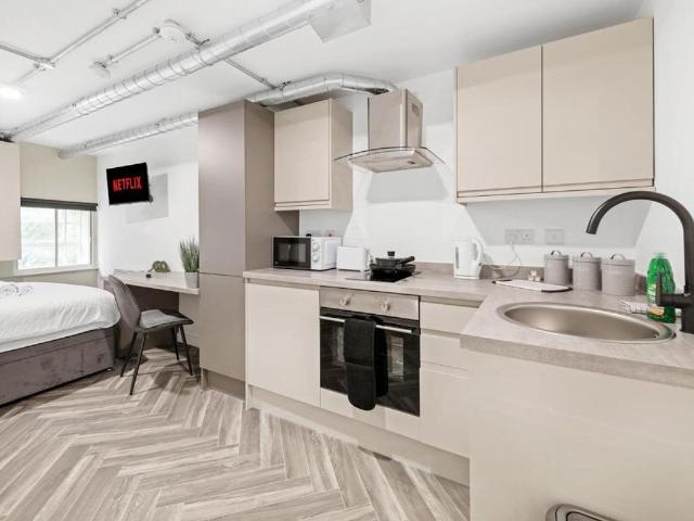 28 30 Lister Gate, Nottingham NG1, 1 bed flat to rent, £867 pcm | PrimeLocation