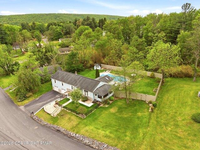 28 Tamaqua St, Tamaqua, PA 18252