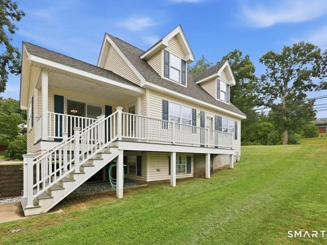 28 Tennyson Rd, East Hampton, CT 06424