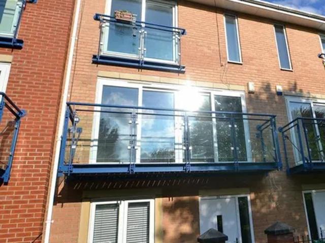 28 The Sanctuary, Manchester, M15 5TR, United Kingdom | 4 bed townhouse for rent #27293629 | Rentberry