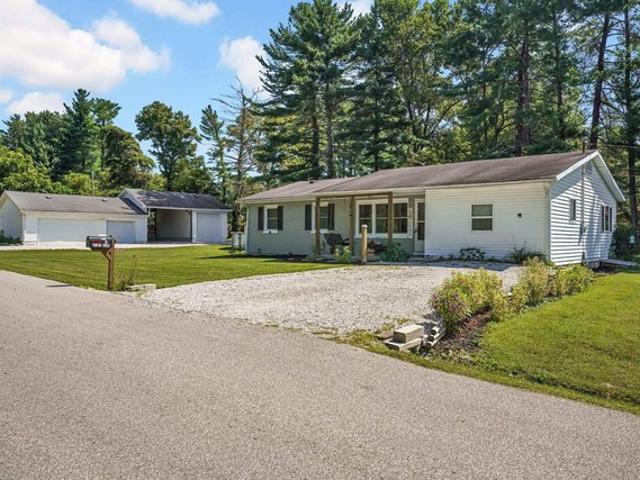 28 Trinton Circle Cmn, Bedford, IN 47421