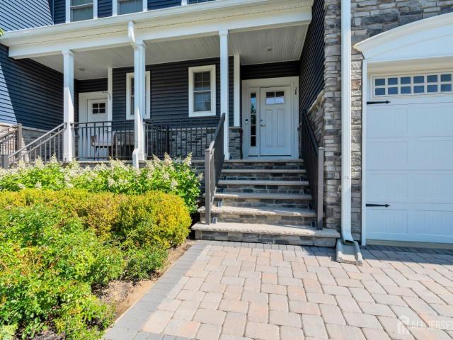 28 Valentino Drive