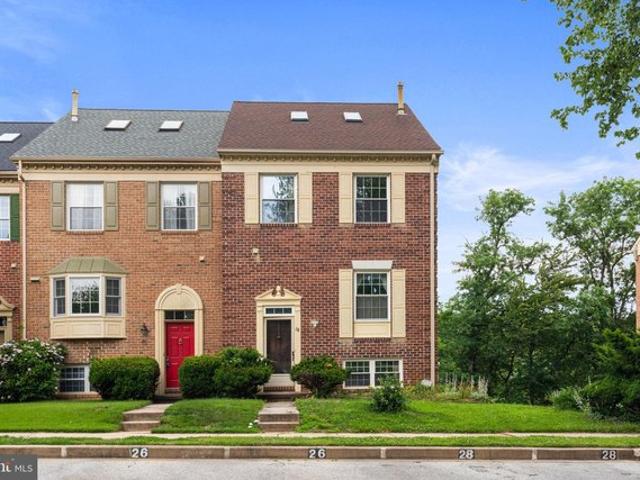 28 Valley Crossing Cir, Cockeysville, MD 21030