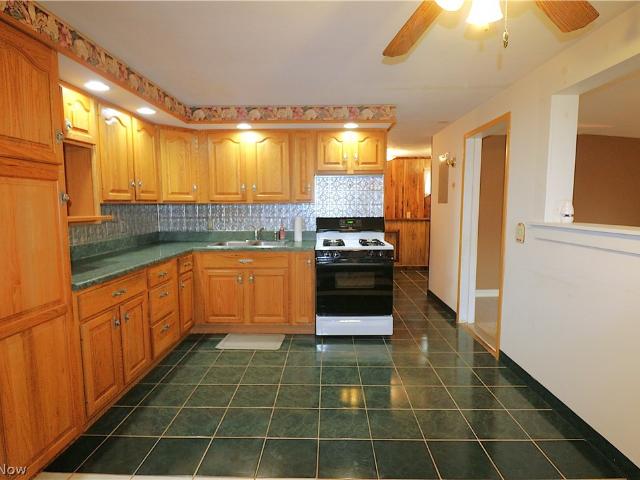 28 Valley Park Drive