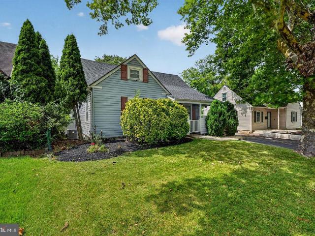 28 W County Line Road