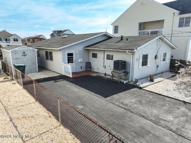 28 W Hudson Drive