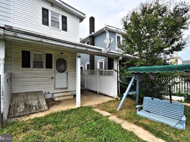 28 W Smith Street
