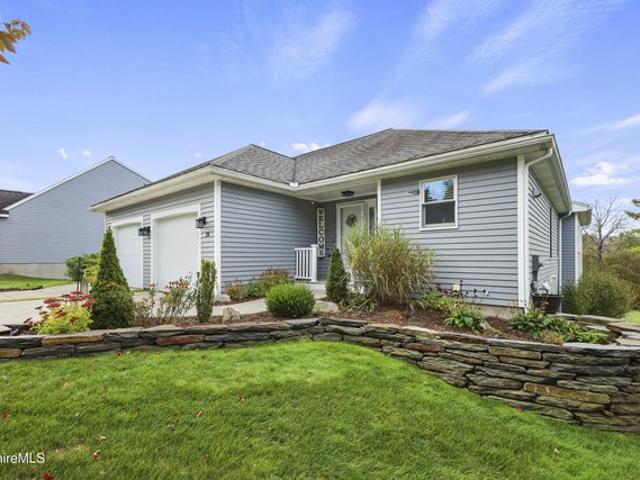 28 Walden Ln, Pittsfield, MA 01201
