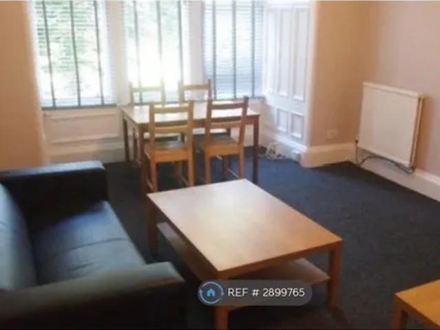 28 Warrender Park Terrace, City of Edinburgh, EH9 1ER, United Kingdom | 3 bed apartment for rent #167398965 | Rentberry