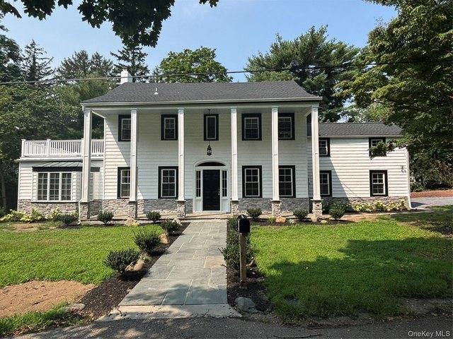 28 Wayaawi Ave, Bayville, NY 11709