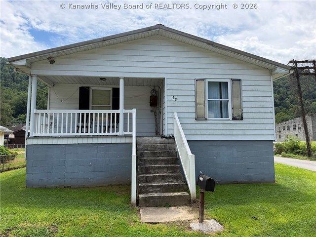 28 Whitetail Ave, Omar, WV 25612
