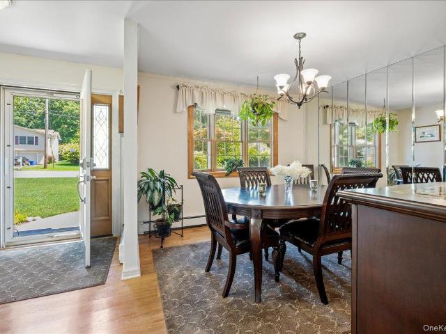 28 Winthrop Drive