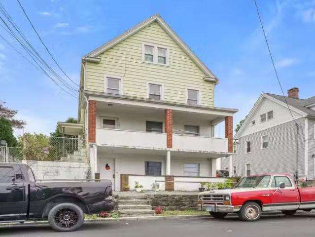 28 William St W #3, Greenwich, CT 06830