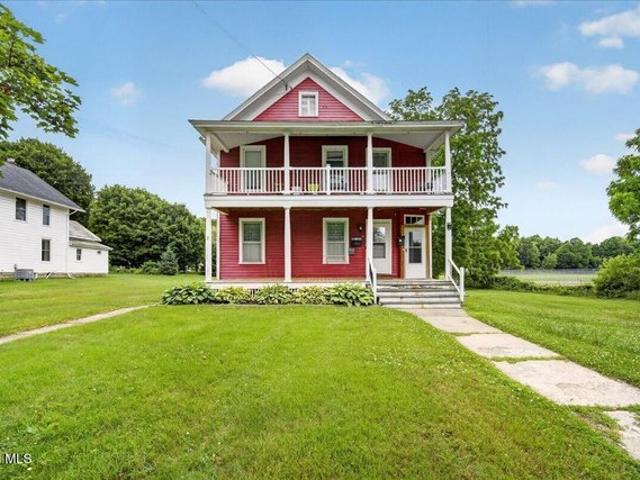 28 Woodlawn Ave, Greenwich, NY 12834