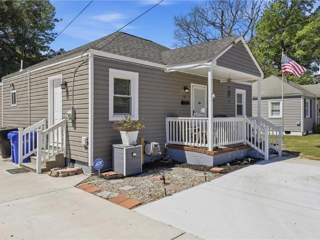 28 Woodland ST
