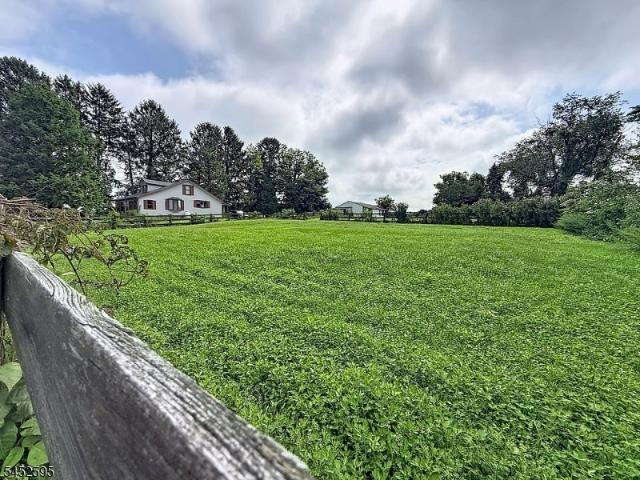 28 Wolfs Corner Road