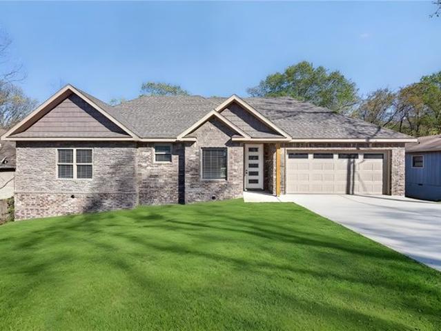 28 York Dr, Bella Vista, AR 72714