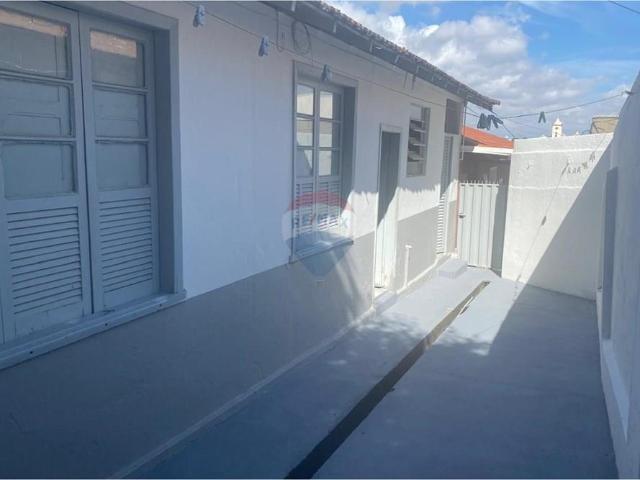 28 Área Útil Kitnet Alugar, 1 Dormitórios localizado em Colégio Batista, Belo Horizonte, Minas Gerais, 31110110 | Brasil