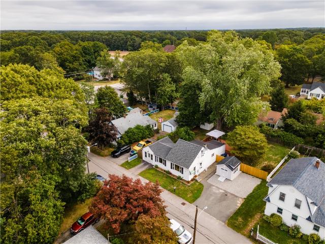 28 Bakers Creek Road