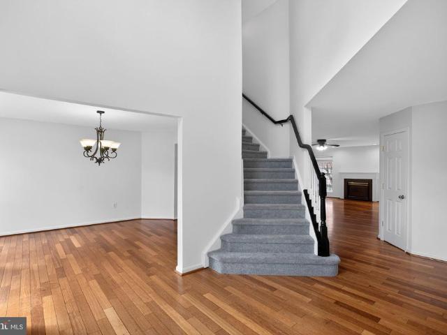 28 Basalt Drive # 2 LEVELS