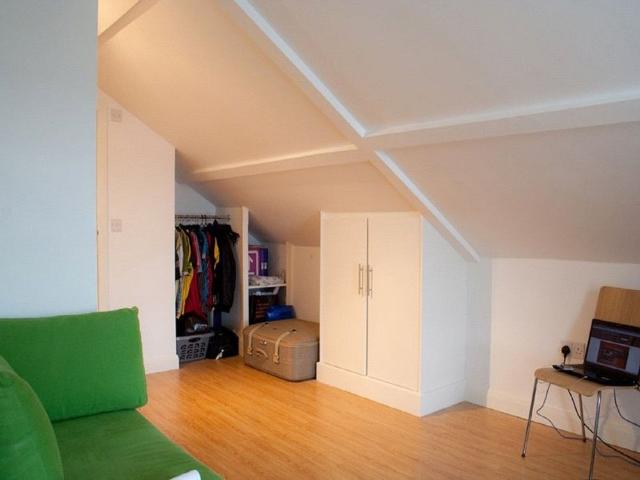 28 Bath Street, Huddersfield, HD1