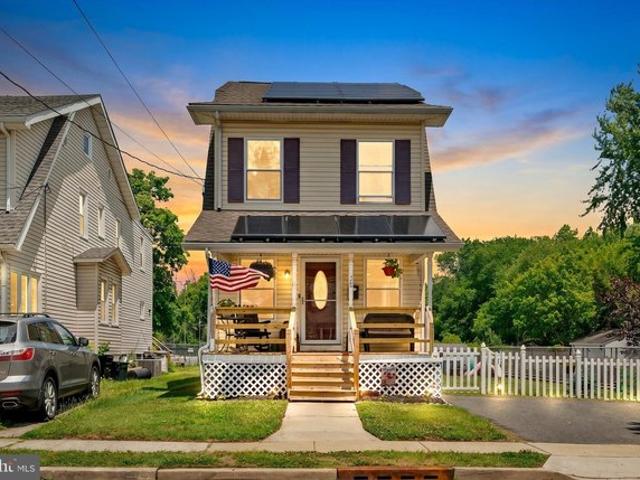 28 Bentley Ave, Hamilton, NJ 08619