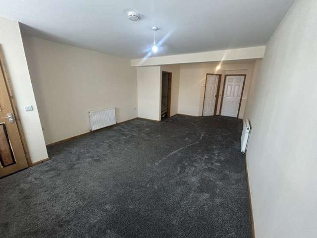 28 Bedroom Apartment Flat