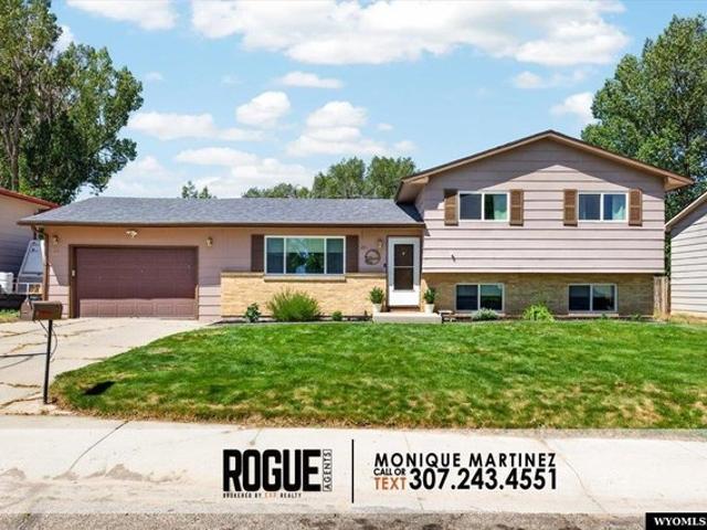 28 Begonia St, Casper, WY 82604