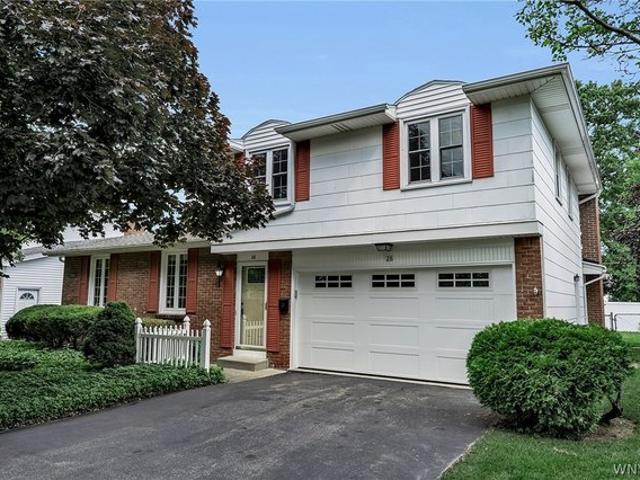 28 Bragg Ct, Buffalo, NY 14221