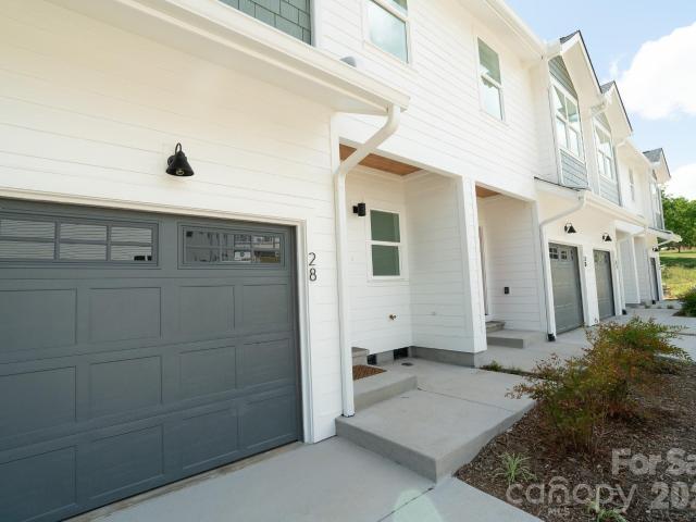 28 Brice Street # 14