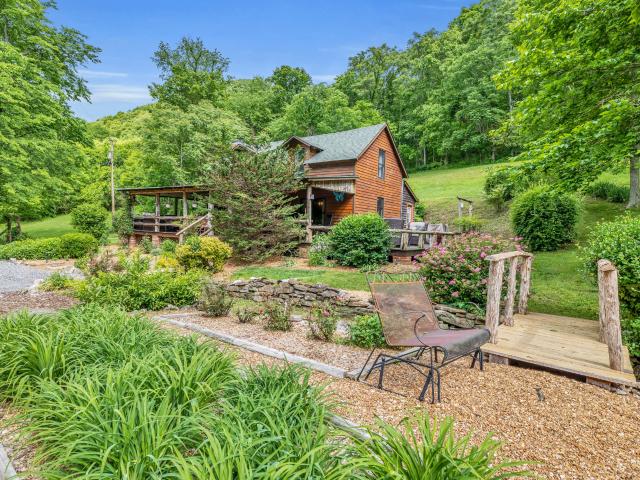 28 Bussell Ln
