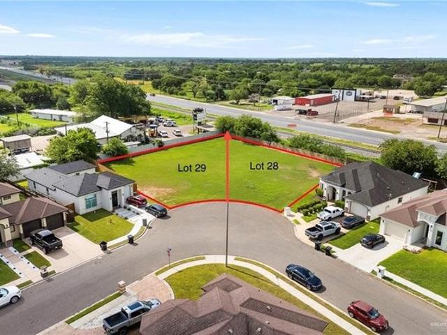 28 Canan Dr, Weslaco, TX 78596