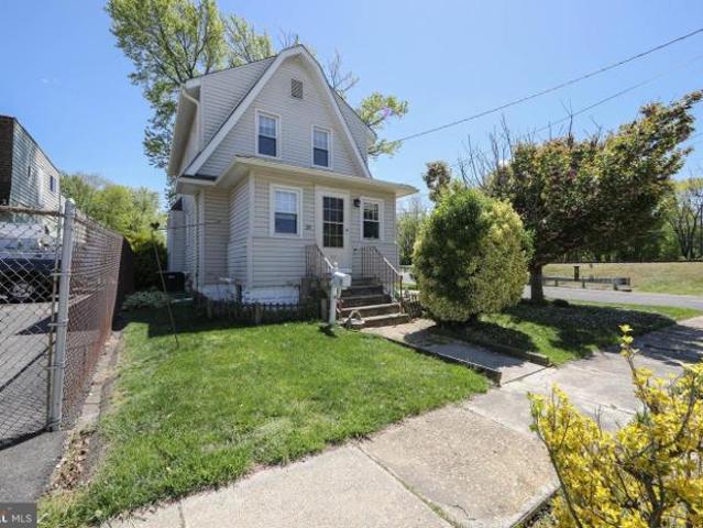 28 Capitol Ave, Oaklyn, NJ 08107