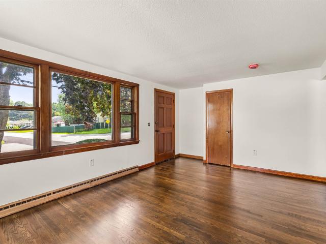 28 Caron Avenue